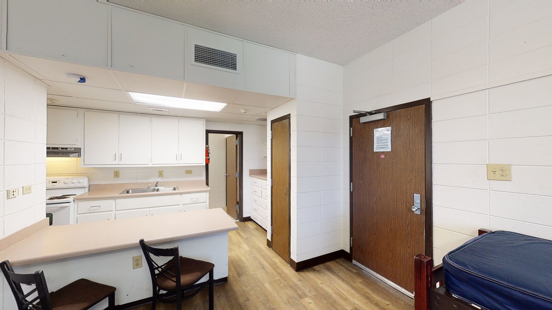 USA Housing – Beta 1: Studio Apartment for Two – Matterport 3D Virtual ...